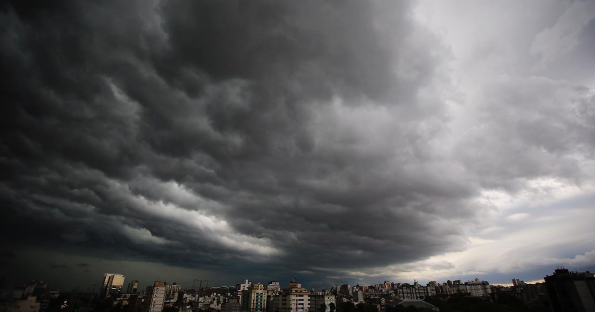 Previsão de temporal em todas as regiões do Brasil